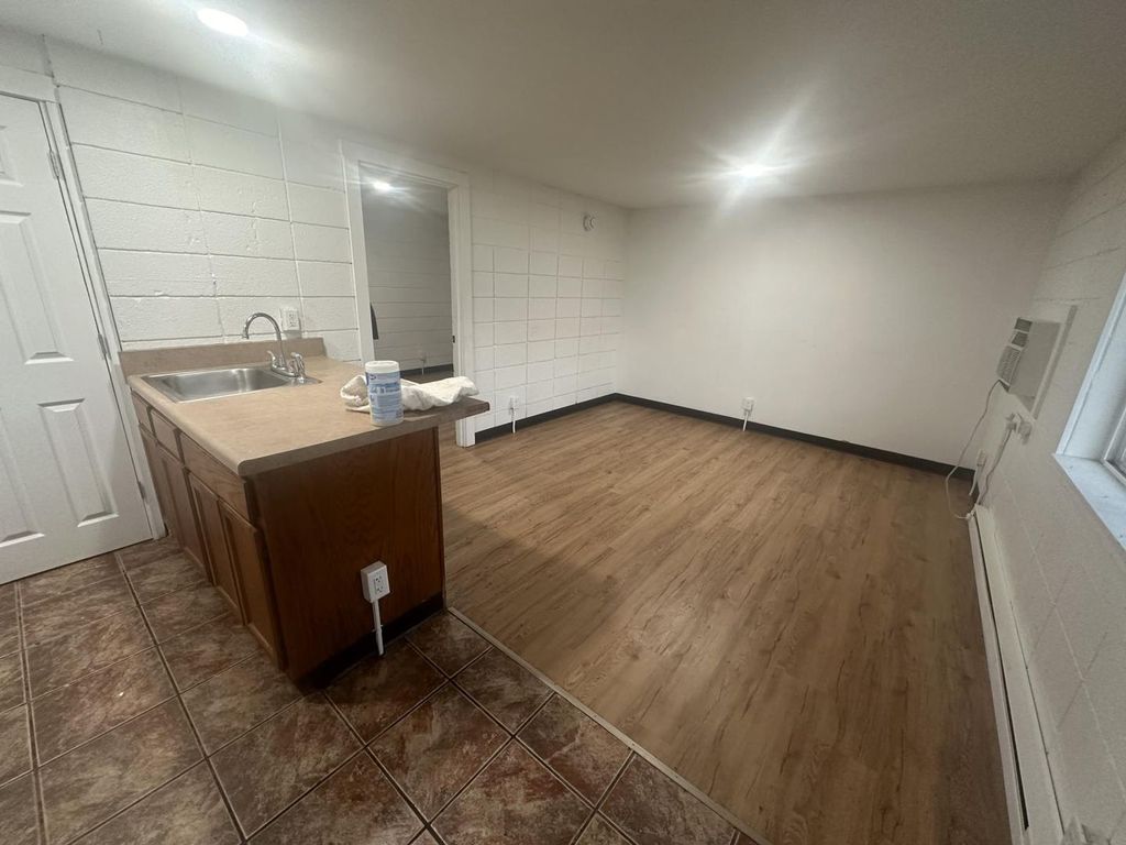 224 Cooper St Apartments - Pekin, IL | Trulia