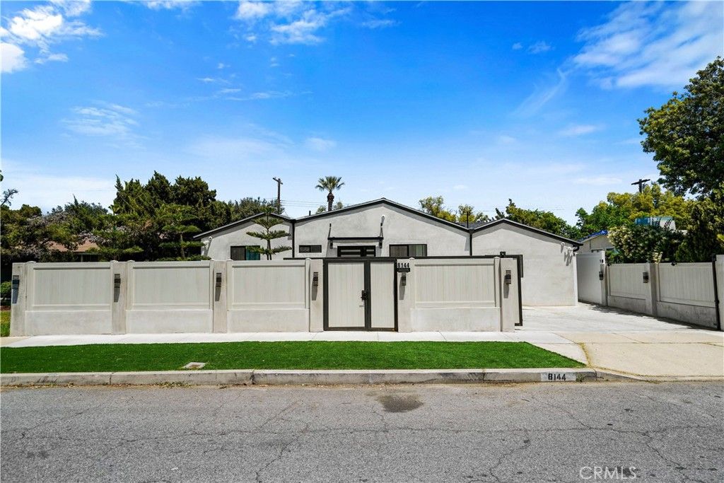8144 Ranchito Ave, Panorama City, CA 91402 - See Est. Value, Schools & More