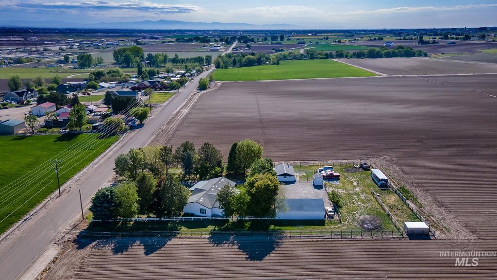 20437 Lower Pleasant Ridge Rd, Caldwell, ID 83607 - See Est. Value ...