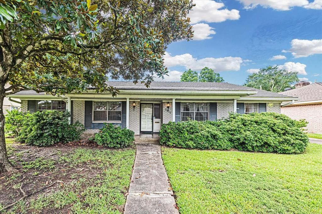 5915 Valkeith Dr, Houston, TX 77096 - See Est. Value, Schools & More