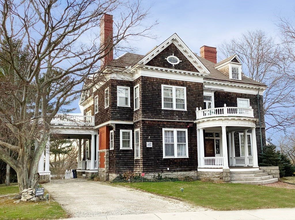 654 Highland Ave Fall River Ma 02720 Trulia