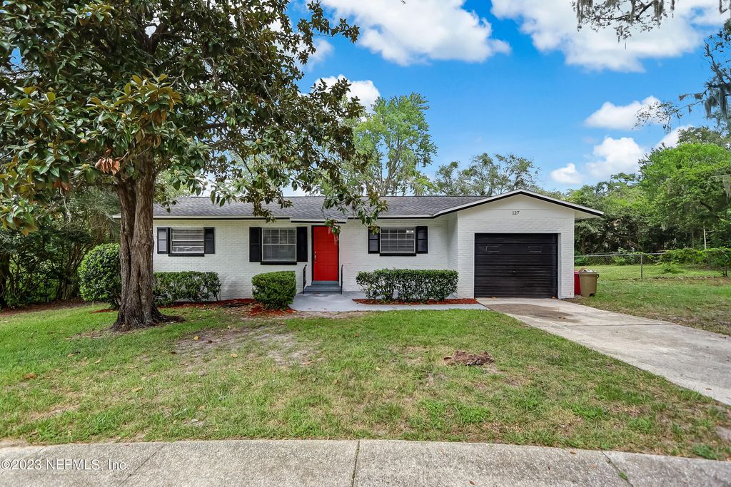 127 SATURN Lane E, Orange Park, FL 32073 - See Est. Value, Schools & More