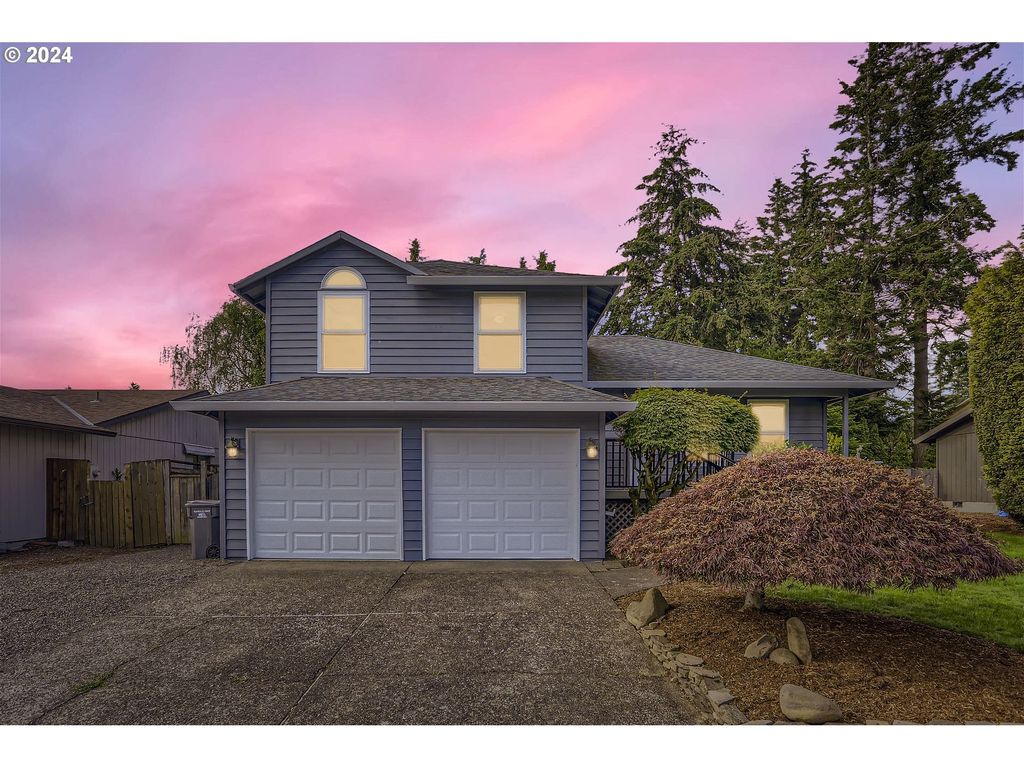 15738 NE Hancock St, Portland, OR 97230 - See Est. Value, Schools & More