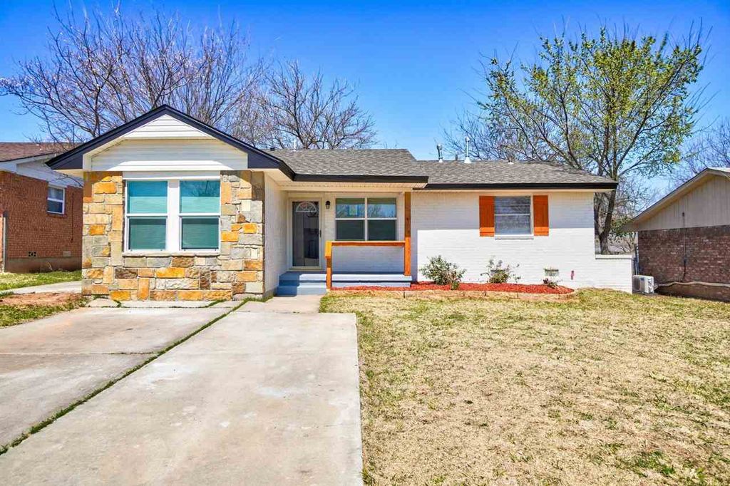 6421 NW Compass Dr, Lawton, OK 73505 - See Est. Value, Schools & More