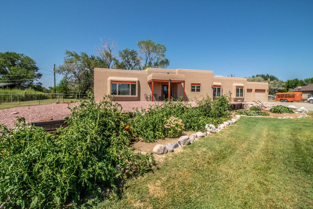 15 Road 3333, Aztec, NM 87410 - See Est. Value, Schools & More