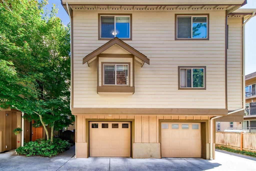 13435 Greenwood Avenue N UNIT G, Seattle, WA 98133 | Trulia