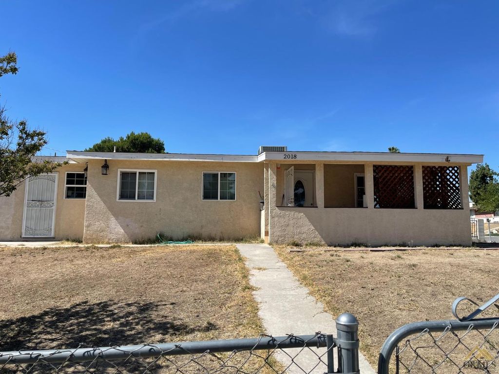 2018 Bernard St, Bakersfield, CA 93305 | Trulia