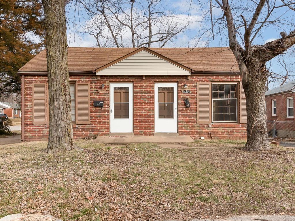 2224 Woodson Rd, Saint Louis, MO 63114 - See Est. Value, Schools & More