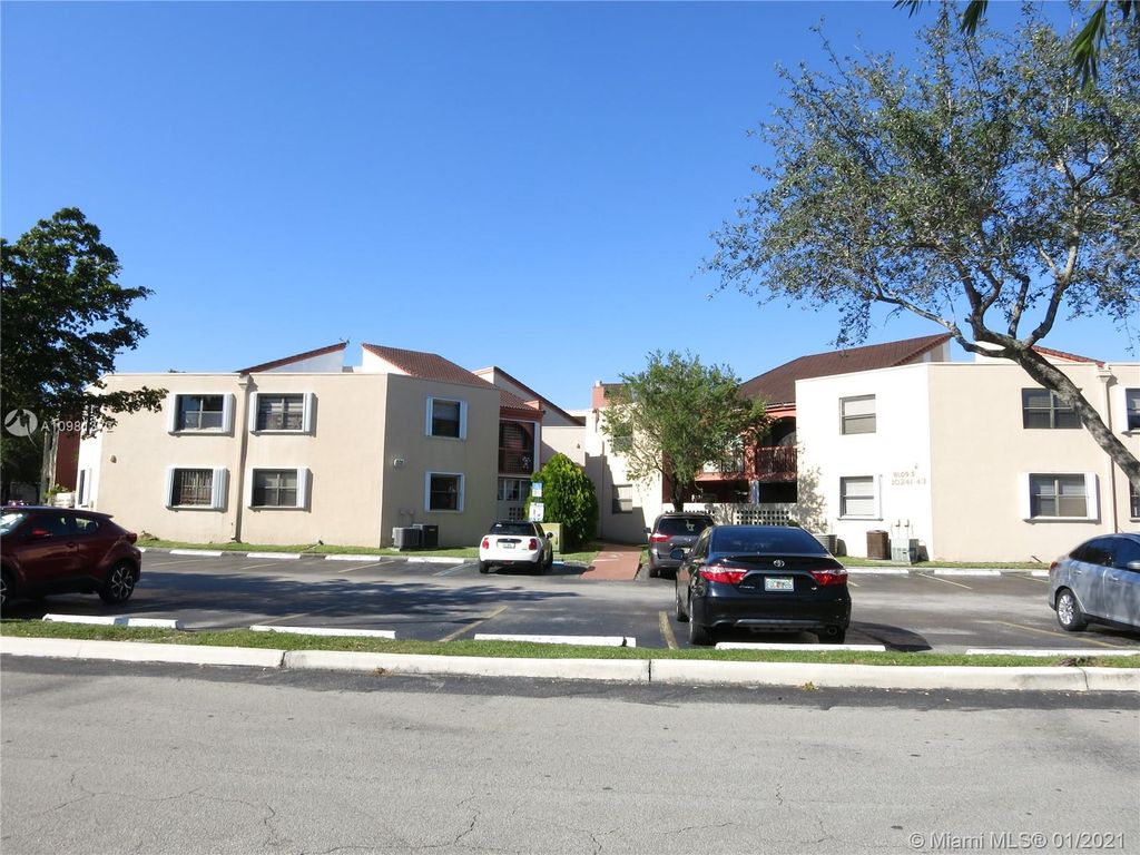 10241 NW 9th Street Cir #1065, Miami, FL 33172 | Trulia