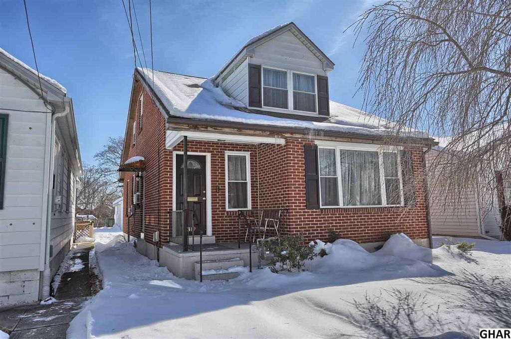 319 Franklin St, Carlisle, PA 17013 - See Est. Value, Schools & More