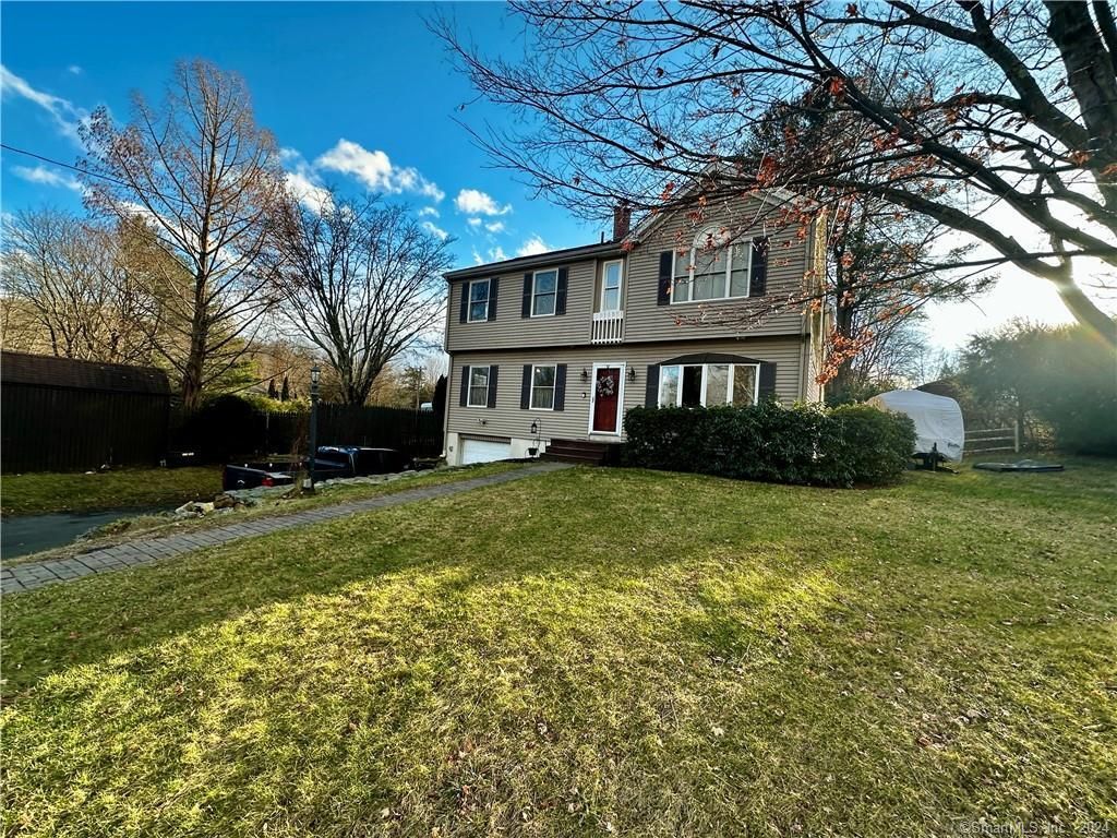 6 Daves Lane, Newtown, CT 06470 - See Est. Value, Schools & More