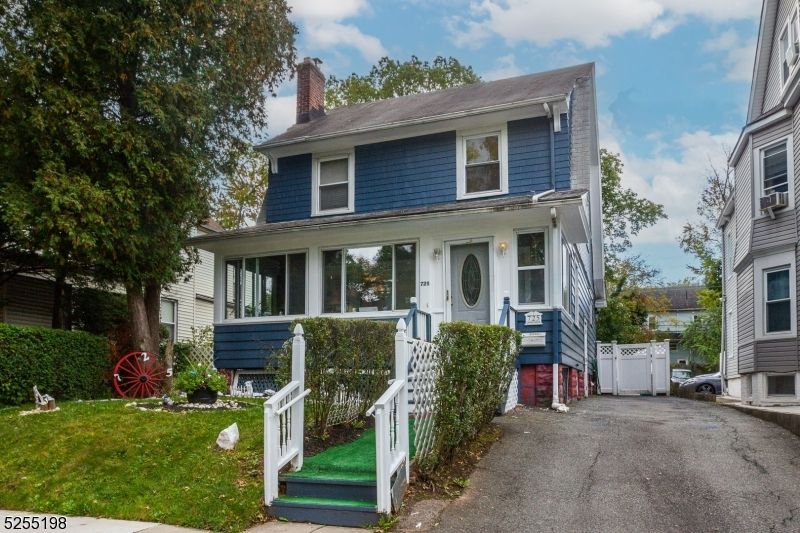 725 Springdale Ave, East Orange, NJ 07017 - See Est. Value, Schools & More