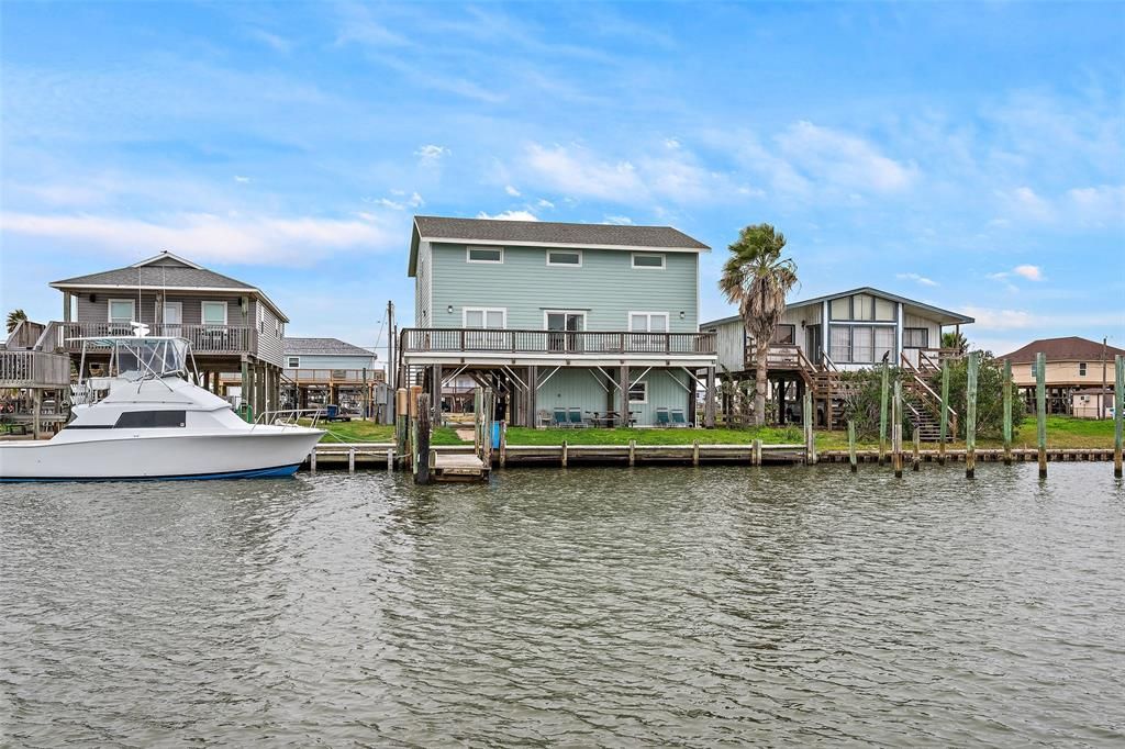 218 Pompano Ln, Surfside Beach, TX 77541 - See Est. Value, Schools & More