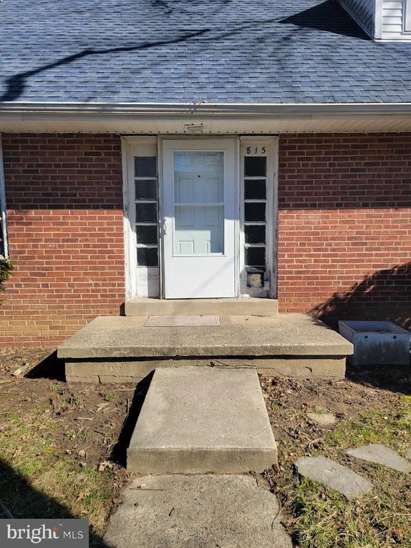 815 Clifton Ave, Collingdale, PA 19023 | MLS# PADE2062936 | Trulia