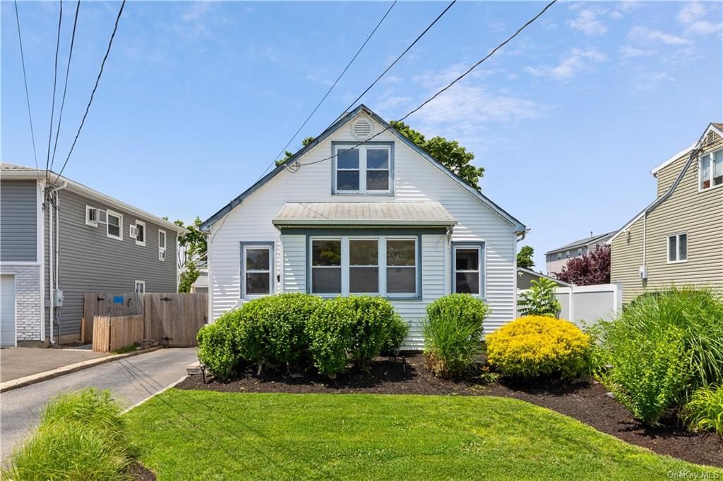 412 Fire Island Avenue, Babylon, NY 11702 | MLS# H6313187 | Trulia