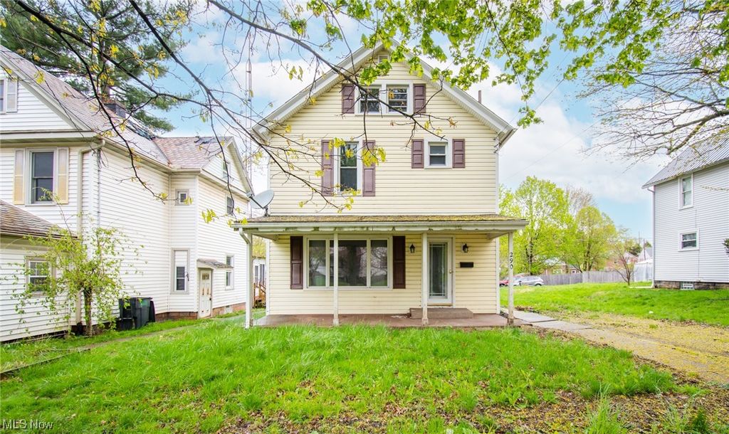 290 E 7th St, Salem, OH 44460 - See Est. Value, Schools & More