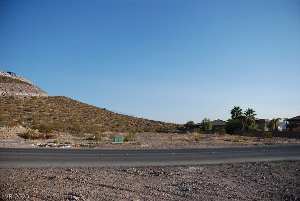 Foxhall Rd, Henderson, NV 89002 - See Est. Value, Schools & More