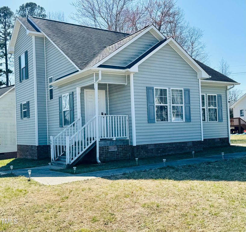 692 Manning Ave, Elon, NC 27244 - See Est. Value, Schools & More