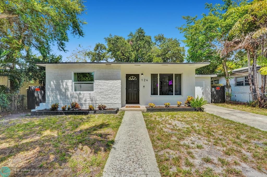124 SW 7th Ter, Hallandale, FL 33009 | MLS# F10431395 | Trulia