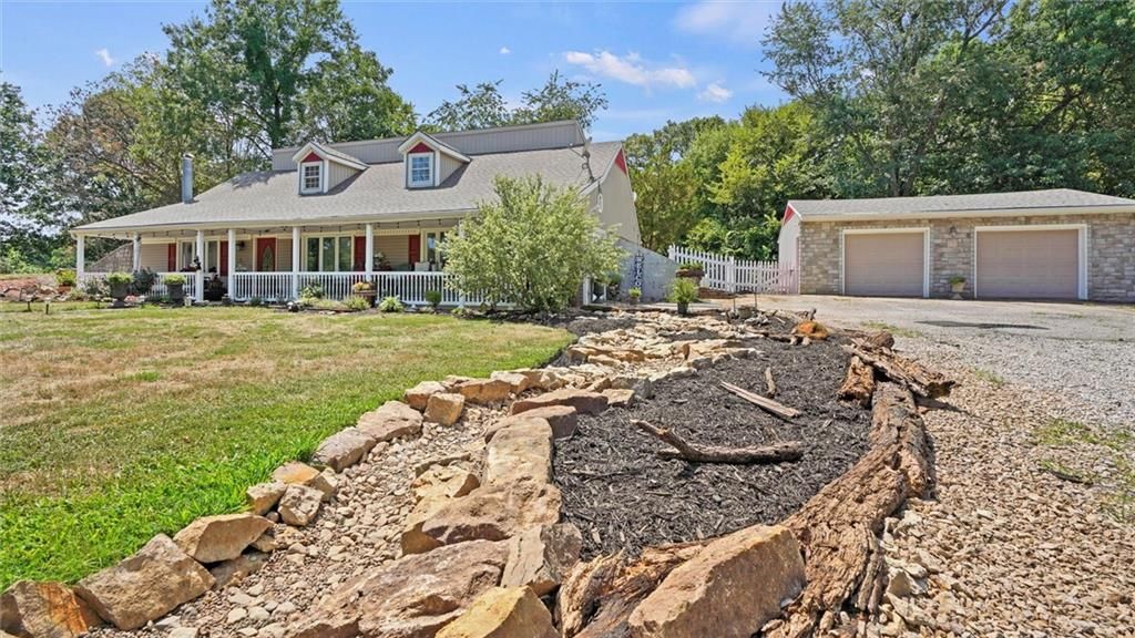 27706 E Orient Cemetery Rd, Harrisonville, MO 64701 | Trulia