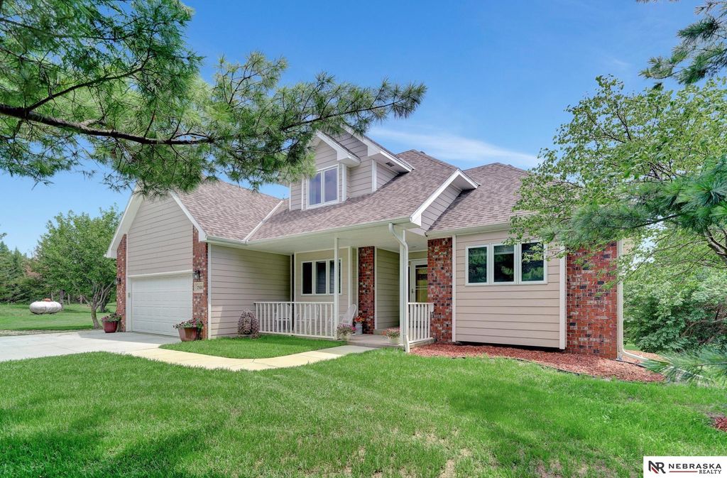 7500 SW Hunters Pl, Denton, NE 68339 | Trulia
