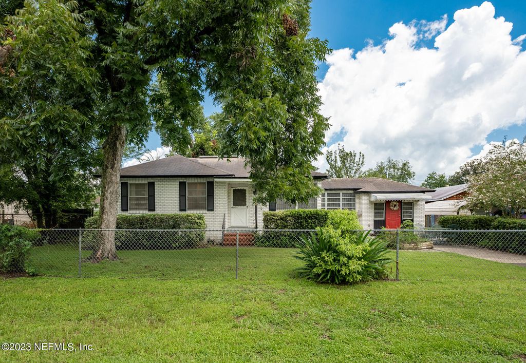 5135 BRAGG Road, Jacksonville, FL 32254 - See Est. Value, Schools & More