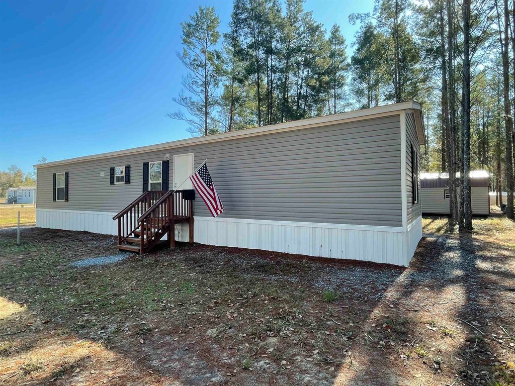 339 SE Bowleg Trl, Lee, FL 32059 - See Est. Value, Schools & More