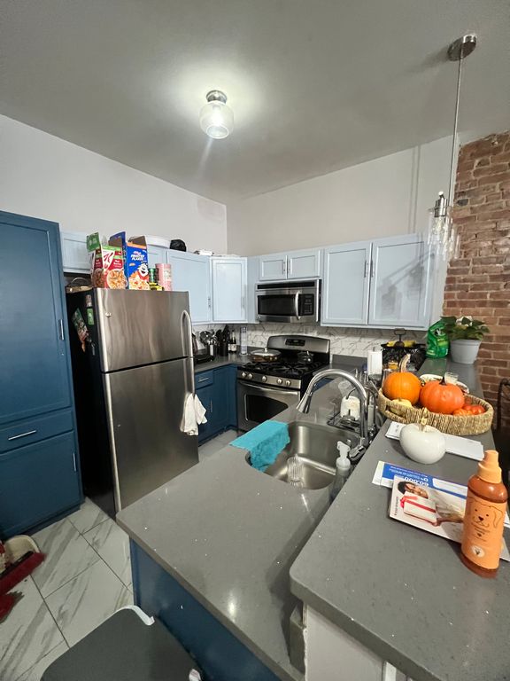 259 Mount Hope Pl #3, Bronx, NY 10457 - See Est. Value, Schools & More