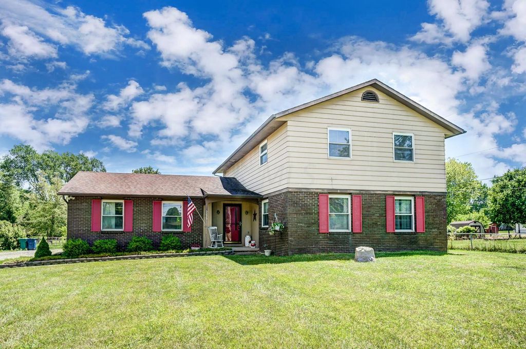5275 Mink St SW, Pataskala, OH 43062 - See Est. Value, Schools & More