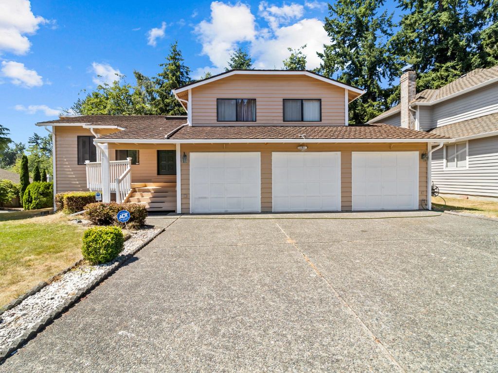 32827 12th Ave SW, Federal Way, WA 98023 - See Est. Value, Schools & More