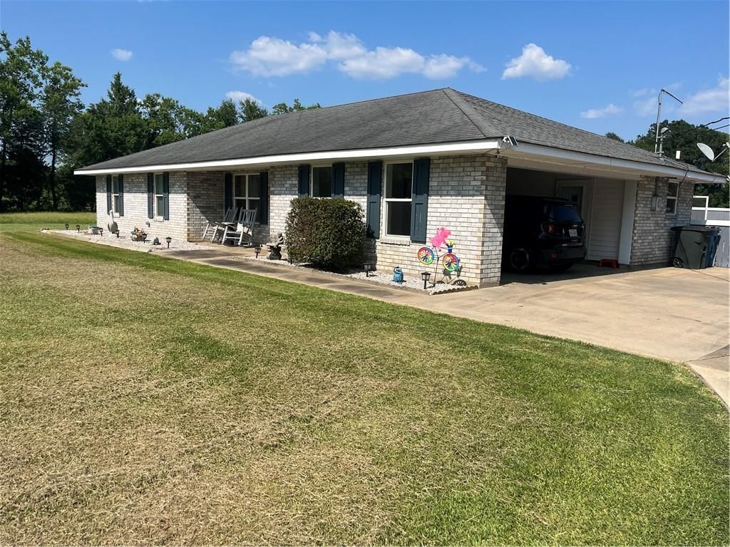 427 Michel Laborde Ln, Mansura, LA 71350 - See Est. Value, Schools & More