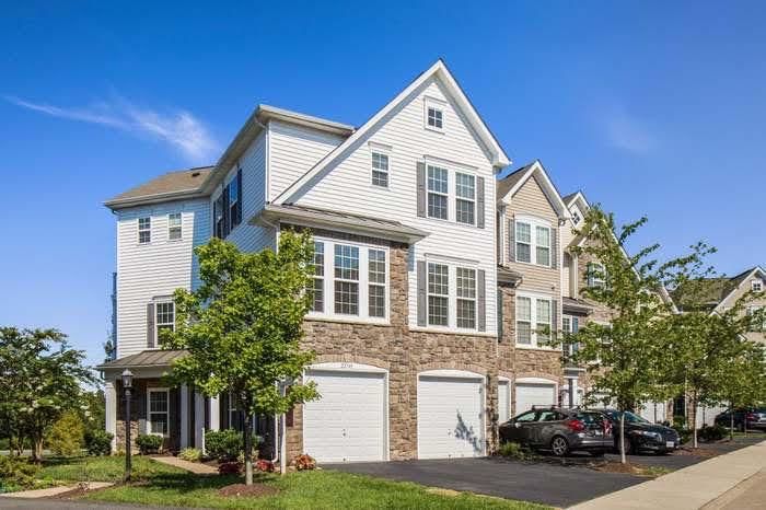 22749 Balduck Ter, Ashburn, VA 20148 - See Est. Value, Schools & More