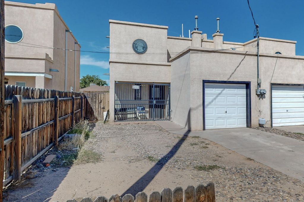 703 Menaul Blvd NW, Albuquerque, NM 87107 - See Est. Value, Schools & More