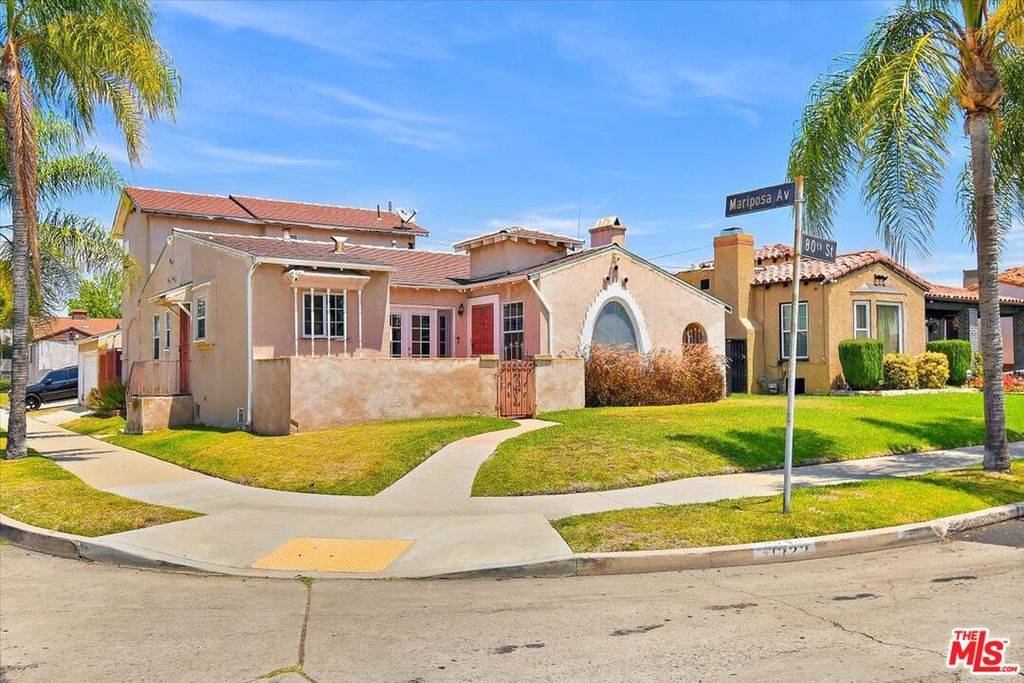 1323 W 80th St, Los Angeles, CA 90044 - See Est. Value, Schools & More