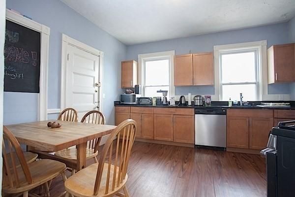 3 Kinnaird St #3A, Cambridge, MA 02139 | Trulia