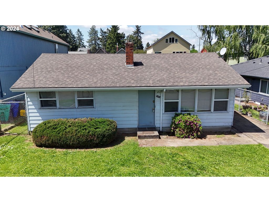 8343 N Newman Ave, Portland, OR 97203 - See Est. Value, Schools & More