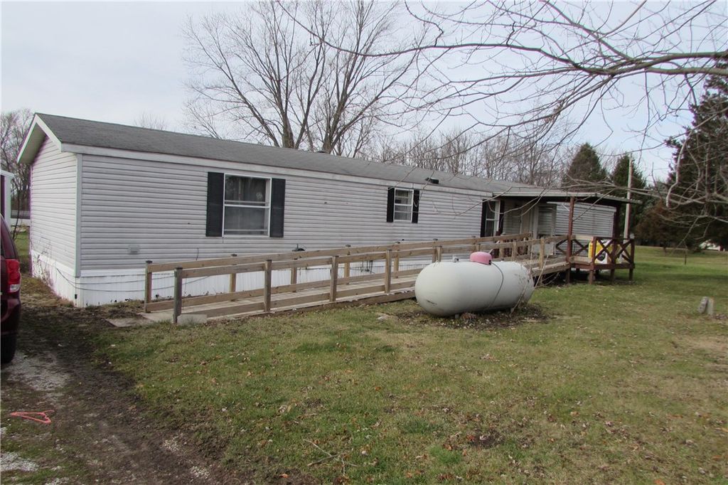 3338-2053 East Rd, Ridge Farm, IL 61870 - See Est. Value, Schools & More