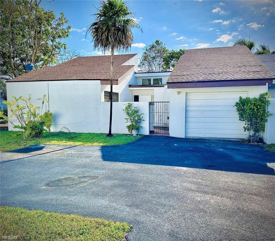 8541 Franjo Rd, Cutler Bay, FL 33189 - See Est. Value, Schools & More