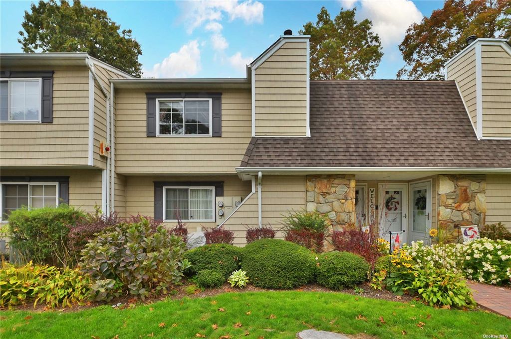 283 Lake Pointe Dr UNIT 283, Middle Island, NY 11953 | Trulia