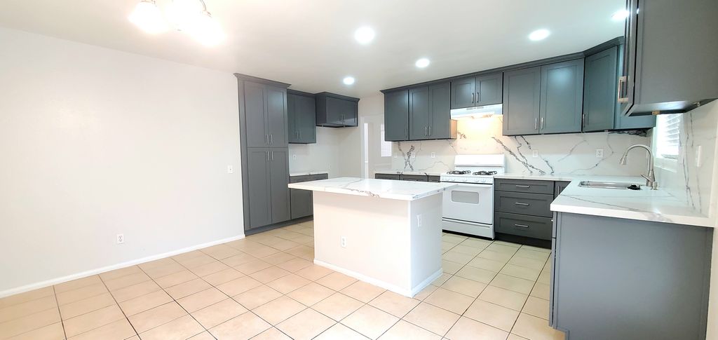 2424 N Edwards Ave, South El Monte, CA 91733 - See Est. Value, Schools ...