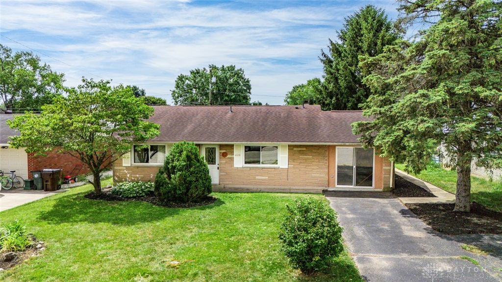 635 W Martindale Rd, Englewood, OH 45322 - See Est. Value, Schools & More
