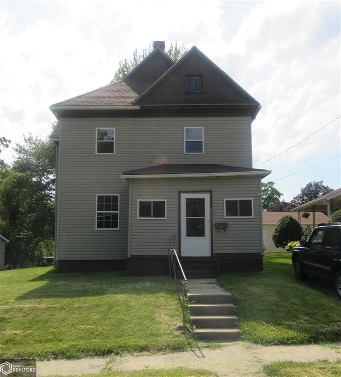 1109 N 2nd St, Oskaloosa, IA 52577 | Trulia