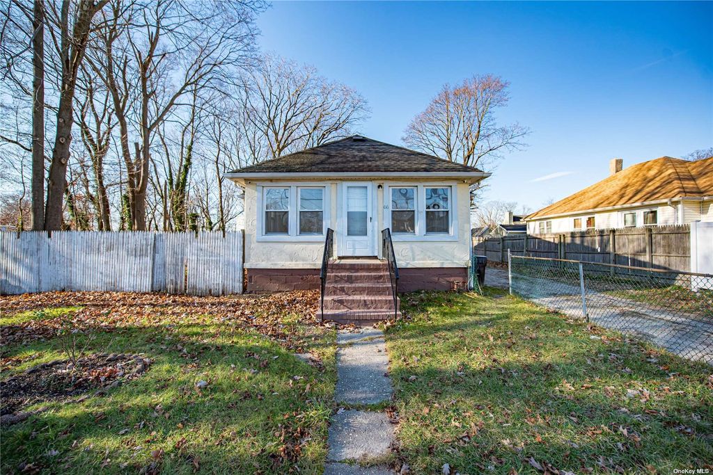 66 Penataquit Avenue, Bay Shore, NY 11706 | Trulia