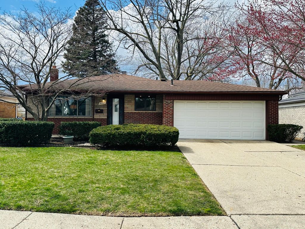 30767 Dover Ave, Warren, MI 48088 - See Est. Value, Schools & More