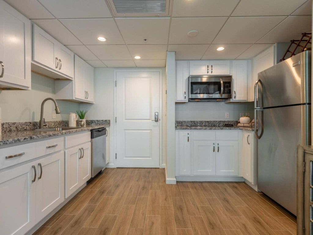 2500 Edwards Dr #304, Fort Myers, FL 33901 - See Est. Value, Schools & More