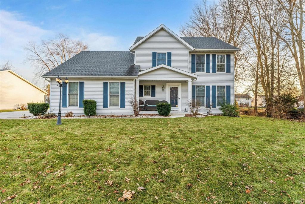 920 Finch Dr, South Bend, IN 46614 - See Est. Value, Schools & More