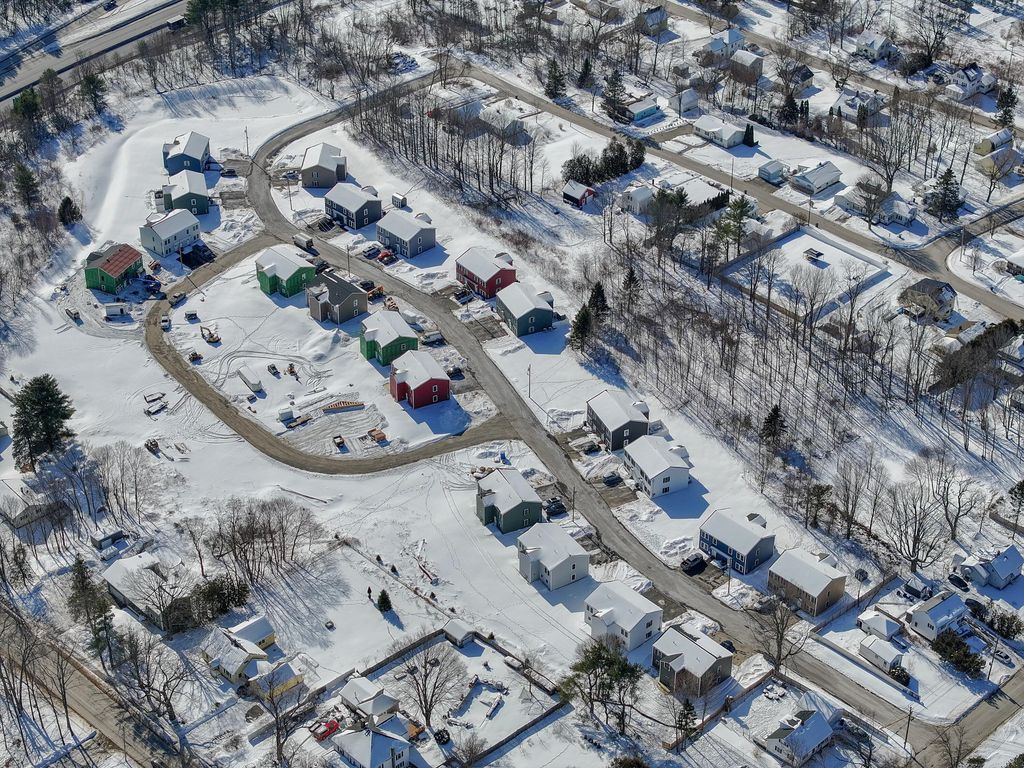 52 Wildwood Drive, Bangor, ME 04401 - See Est. Value, Schools & More