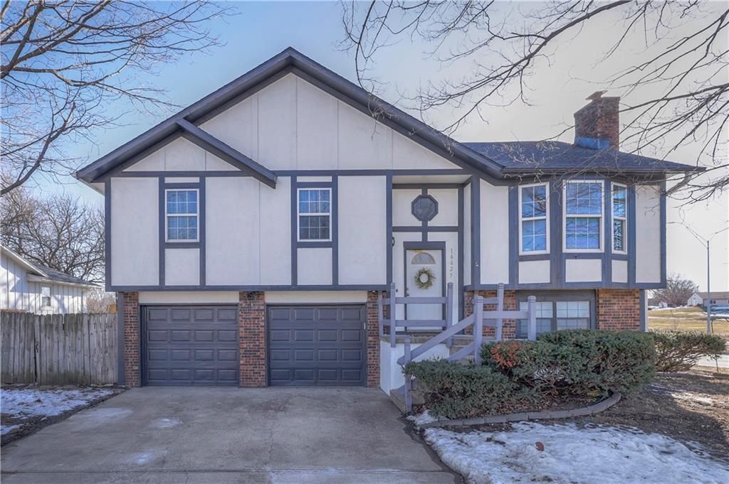 16625 W 124th St, Olathe, KS 66062 - See Est. Value, Schools & More