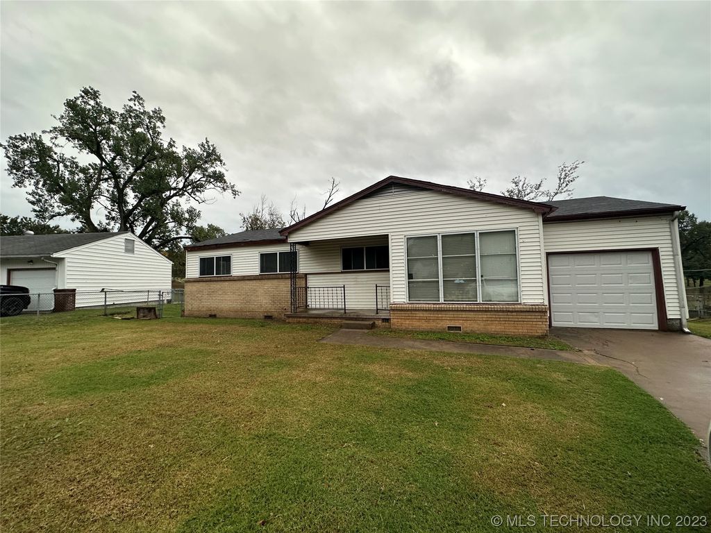 702 E Forest Dr, Sand Springs, OK 74063 | MLS# 2338415 | Trulia