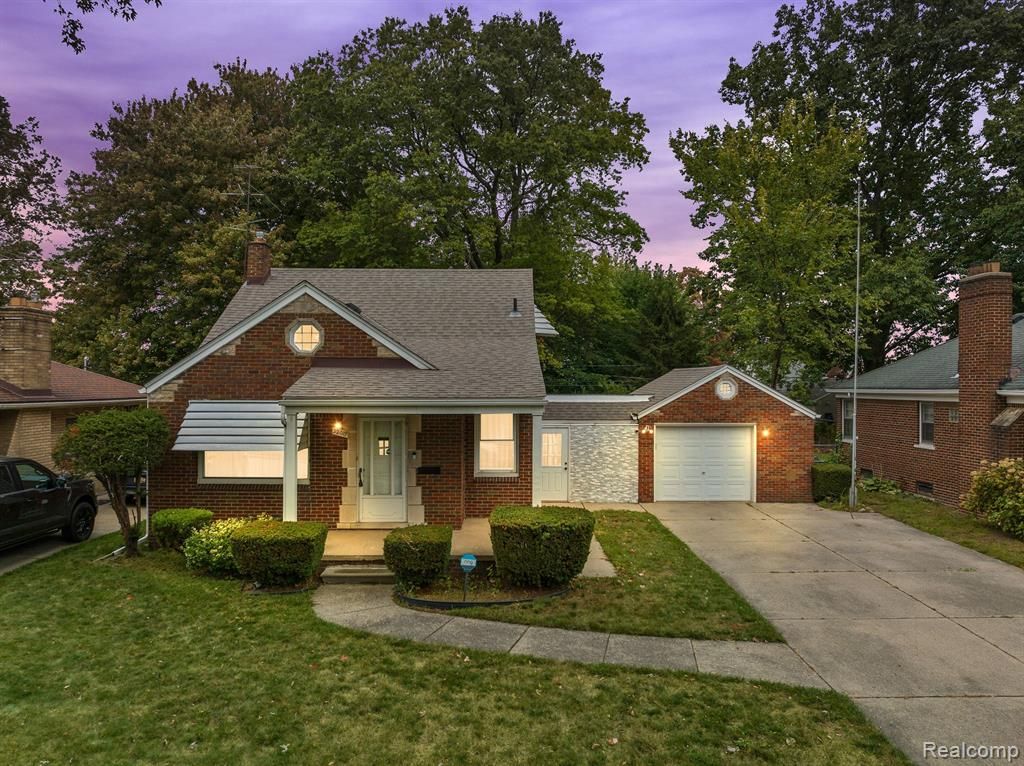 22019 Oconnor St, Saint Clair Shores, MI 48080 - See Est. Value ...